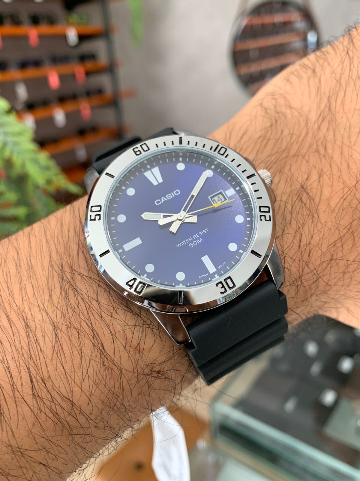 Relógio Casio Masculino Prateado Esportivo Visor Azul com Calendário e ...