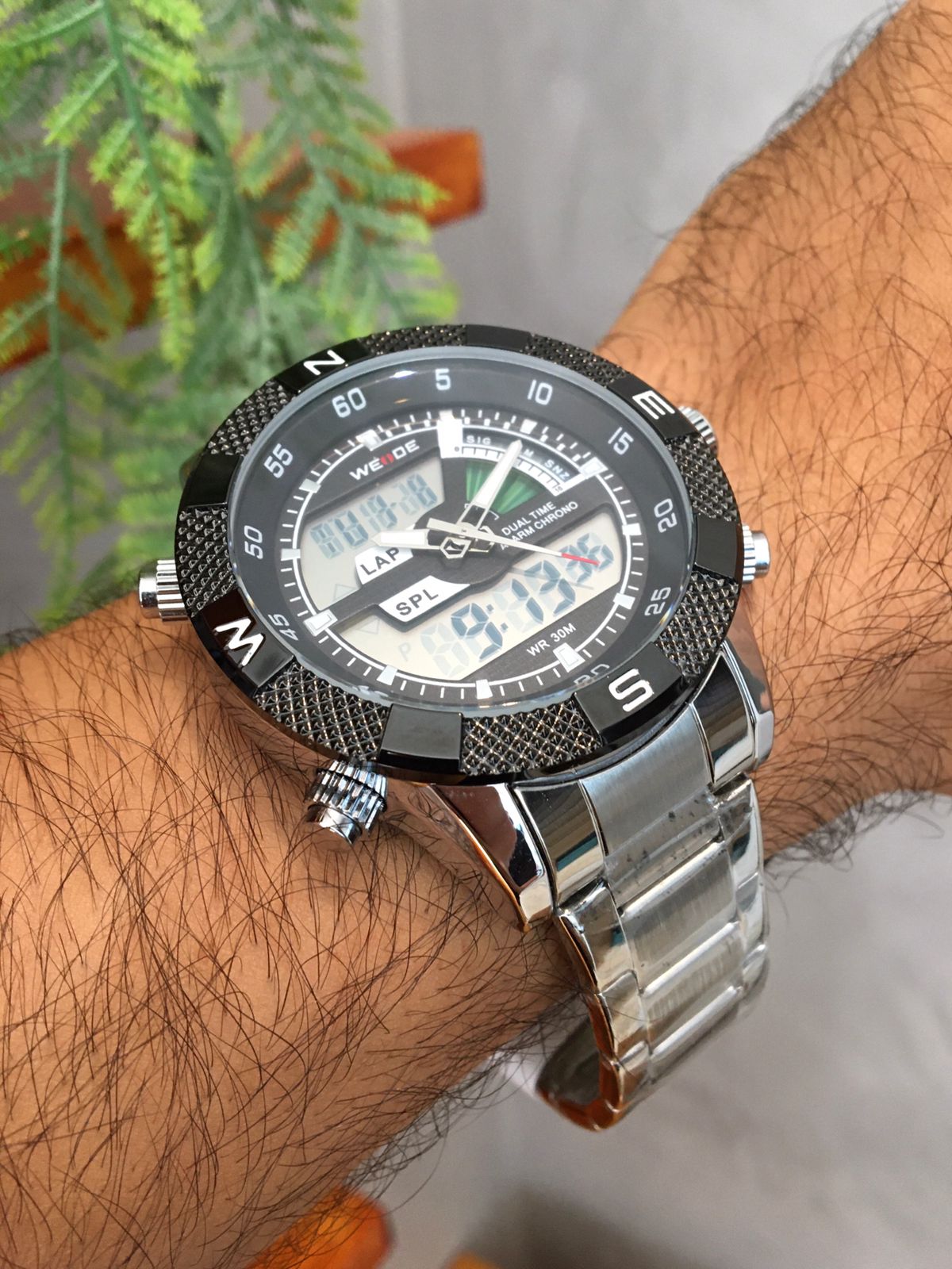 Relógio Weide Masculino Prata Digital Display Duplo WH-1104 - Imperial ...